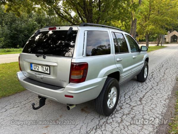 Pelēks Jeep Grand Cherokee 2005 Tallina, ar dzinēja tilpumu 2.70 L un nobraukumu 416 tūkst. km par 3200 €, foto 8 vietnē AUTOMOTO.COM.LV
