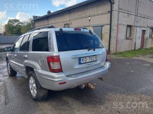 Pelēks Jeep Grand Cherokee 2005 Talsi, ar dzinēja tilpumu 2.70 L un nobraukumu 322 tūkst. km par 1550 €, foto 3 vietnē AUTOMOTO.COM.LV