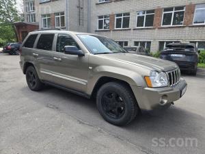 Pelēks Jeep Grand Cherokee 2006 Rīga, ar dzinēja tilpumu 3.00 L un nobraukumu 365 tūkst. km par 3600 €, foto 2 vietnē AUTOMOTO.COM.LV