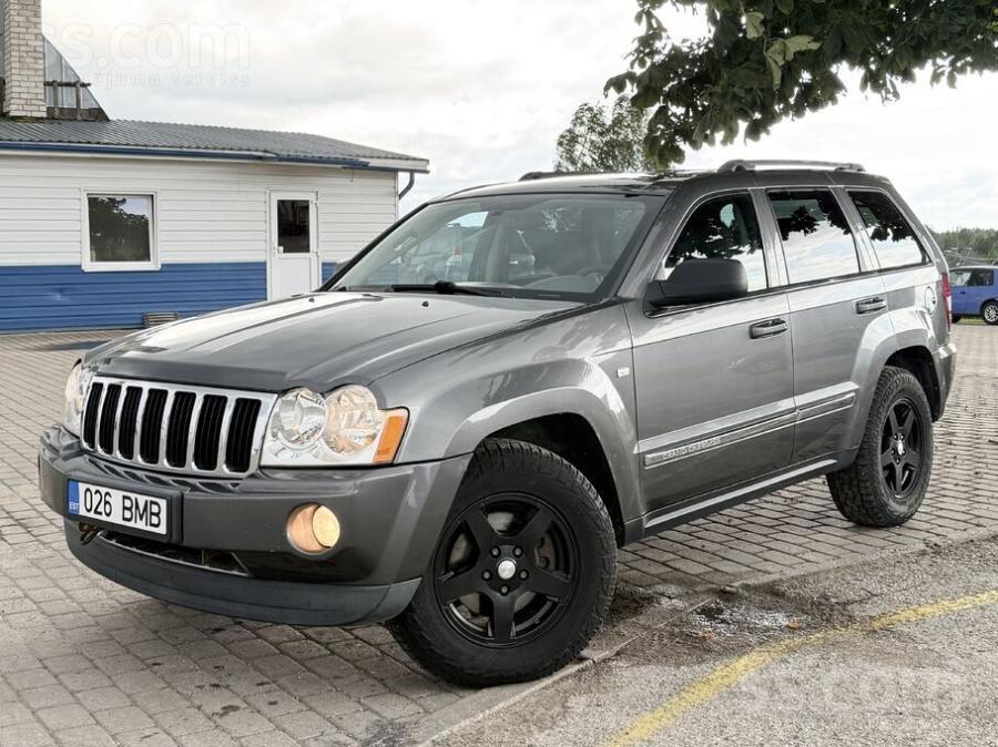 Grey Jeep Grand Cherokee 2006 in Valka, with an engine capacity of 3.00 L and mileage of 308 thousand km for 4100 €, photo 1 on AUTOMOTO.COM.LV