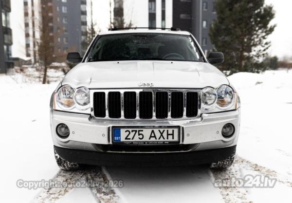Pelēks Jeep Grand Cherokee 2006 Tallina, ar dzinēja tilpumu 3.00 L un nobraukumu 145 tūkst. km par 7999 €, foto 3 vietnē AUTOMOTO.COM.LV