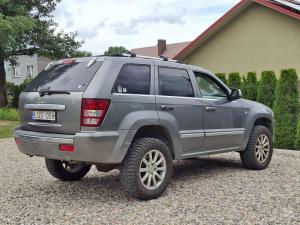 Grey Jeep Grand Cherokee 2006 in Vilnius, with an engine capacity of 2.99 L and mileage of 311 thousand km for 4500 €, photo 5 on AUTOMOTO.COM.LV