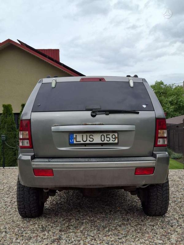 Grey Jeep Grand Cherokee 2006 in Vilnius, with an engine capacity of 2.99 L and mileage of 311 thousand km for 4500 €, photo 6 on AUTOMOTO.COM.LV