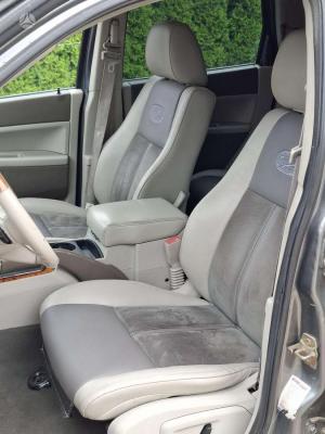 Grey Jeep Grand Cherokee 2006 in Vilnius, with an engine capacity of 2.99 L and mileage of 311 thousand km for 4500 €, photo 15 on AUTOMOTO.COM.LV