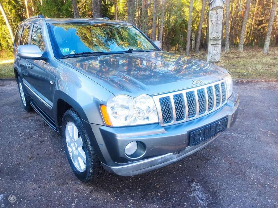 Pelēks Jeep Grand Cherokee 2007 Utena, ar dzinēja tilpumu 2.99 L un nobraukumu 244 tūkst. km par 5300 €, foto 10 vietnē AUTOMOTO.COM.LV
