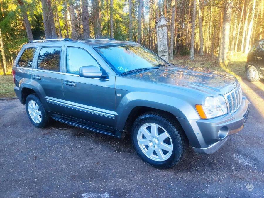 Pelēks Jeep Grand Cherokee 2007 Utena, ar dzinēja tilpumu 2.99 L un nobraukumu 244 tūkst. km par 5300 €, foto 14 vietnē AUTOMOTO.COM.LV