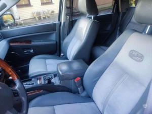 Pelēks Jeep Grand Cherokee 2007 Utena, ar dzinēja tilpumu 2.99 L un nobraukumu 244 tūkst. km par 5300 €, foto 21 vietnē AUTOMOTO.COM.LV