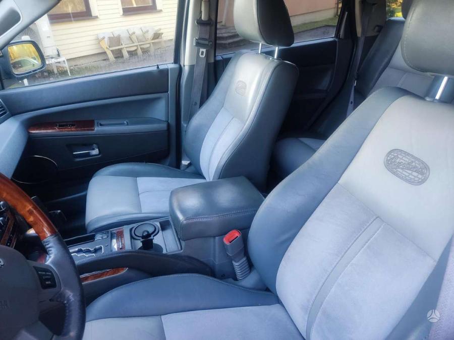 Pelēks Jeep Grand Cherokee 2007 Utena, ar dzinēja tilpumu 2.99 L un nobraukumu 244 tūkst. km par 5300 €, foto 21 vietnē AUTOMOTO.COM.LV