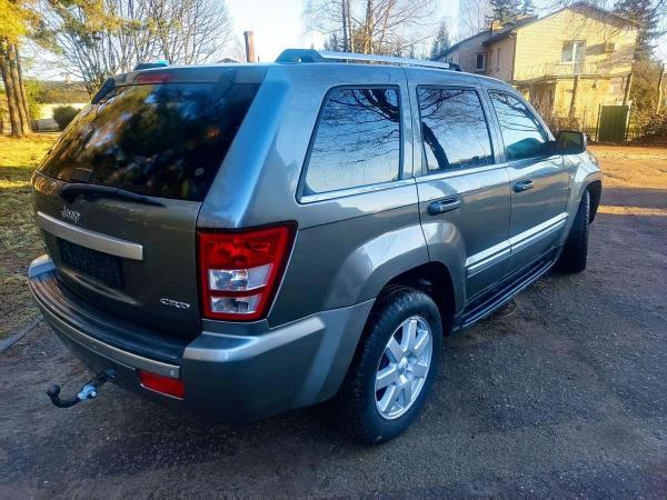Grey Jeep Grand Cherokee 2007 in Utena, with an engine capacity of 2.99 L and mileage of 244 thousand km for 5300 €, photo 4 on AUTOMOTO.COM.LV
