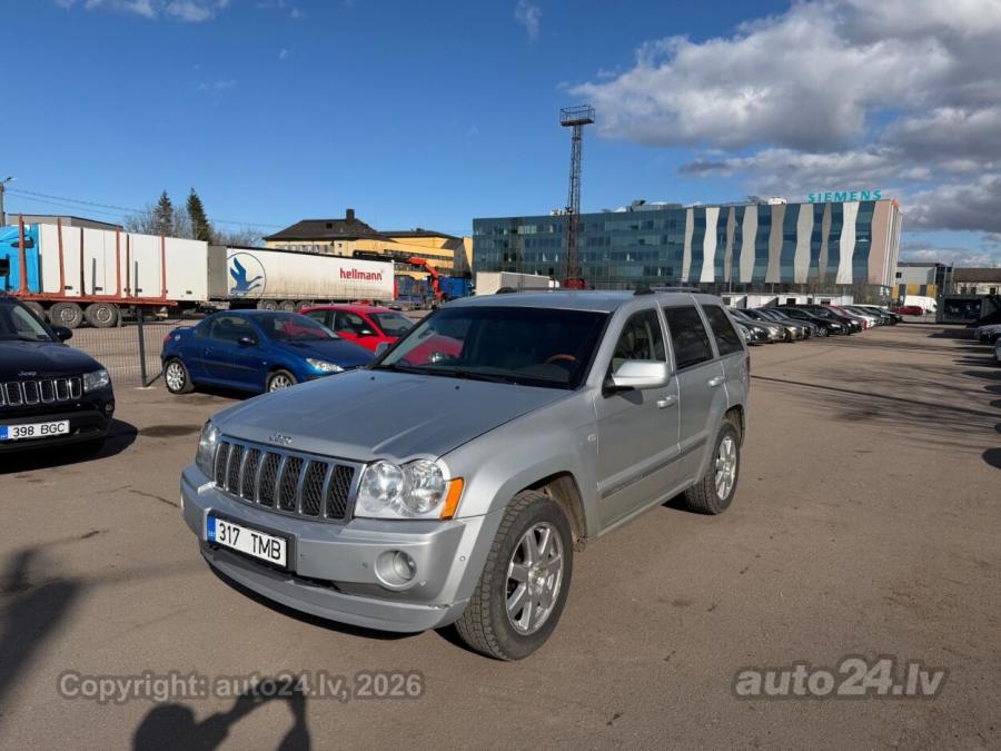 Pelēks Jeep Grand Cherokee 2007 Tallina, ar dzinēja tilpumu 3.00 L un nobraukumu 292 tūkst. km par 3999 €, foto 2 vietnē AUTOMOTO.COM.LV