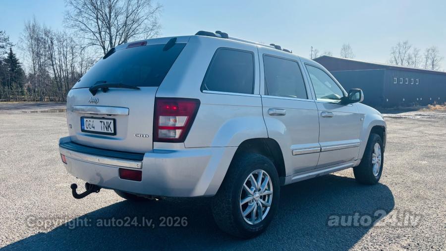 Pelēks Jeep Grand Cherokee 2007 Tartu, ar dzinēja tilpumu 3.00 L un nobraukumu 400 tūkst. km par 3650 €, foto 8 vietnē AUTOMOTO.COM.LV