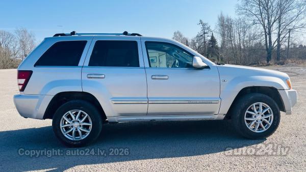 Grey Jeep Grand Cherokee 2007 in Tartu, with an engine capacity of 3.00 L and mileage of 400 thousand km for 3650 €, photo 8 on AUTOMOTO.COM.LV