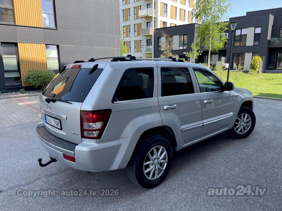 Серый Джип Гранд Чероки 2007 в Тарту, объемом двигателя 3.00 л и пробегом 0 тыс. км за 4299 €, фото 3 на AUTOMOTO.COM.LV