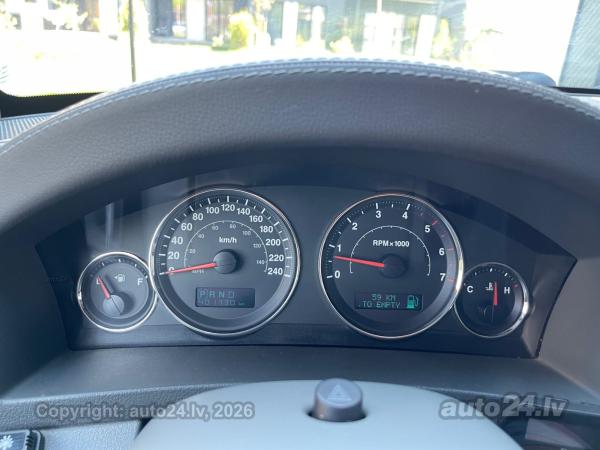 Grey Jeep Grand Cherokee 2007 in Tartu, with an engine capacity of 3.00 L and mileage of 0 thousand km for 4299 €, photo 10 on AUTOMOTO.COM.LV