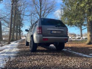 Grey Jeep Grand Cherokee 2007 in Riga, with an engine capacity of 3.00 L and mileage of 220 thousand km for 5000 €, photo  on AUTOMOTO.COM.LV