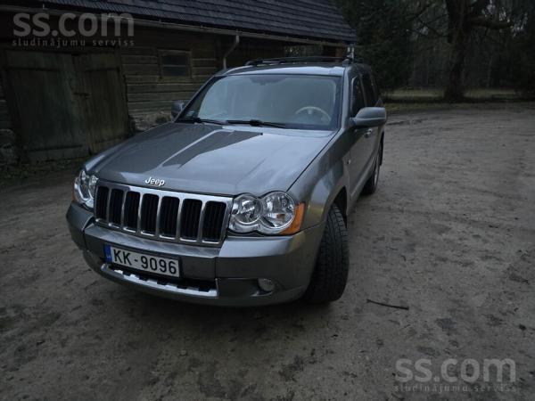 Grey Jeep Grand Cherokee 2008 in Preili, with an engine capacity of 3.00 L and mileage of 255 thousand km for 6450 €, photo 2 on AUTOMOTO.COM.LV