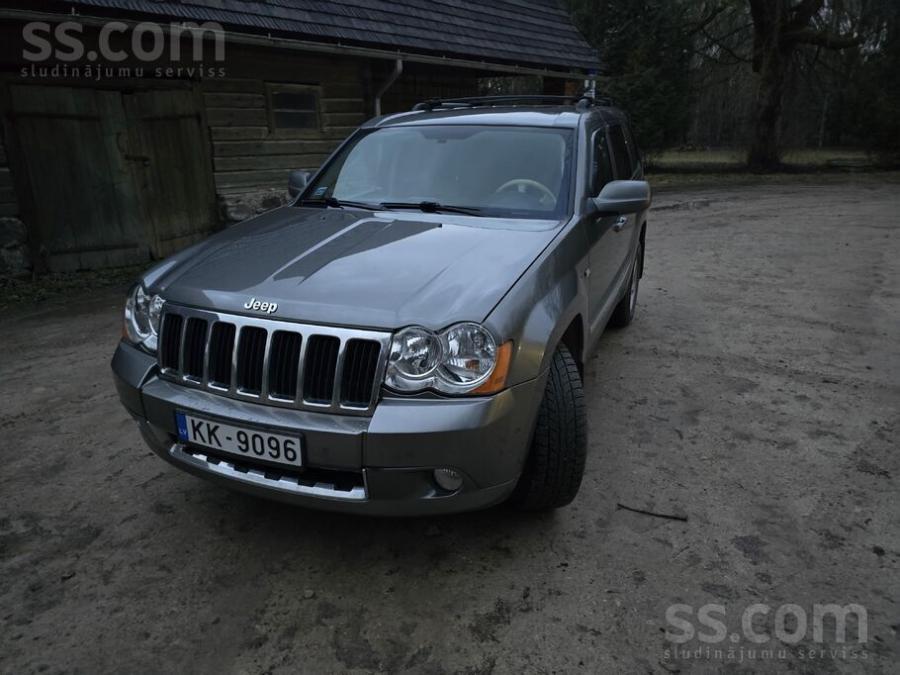 Grey Jeep Grand Cherokee 2008 in Preili, with an engine capacity of 3.00 L and mileage of 255 thousand km for 6450 €, photo 2 on AUTOMOTO.COM.LV