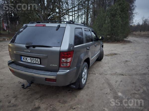 Grey Jeep Grand Cherokee 2008 in Preili, with an engine capacity of 3.00 L and mileage of 255 thousand km for 6450 €, photo 3 on AUTOMOTO.COM.LV