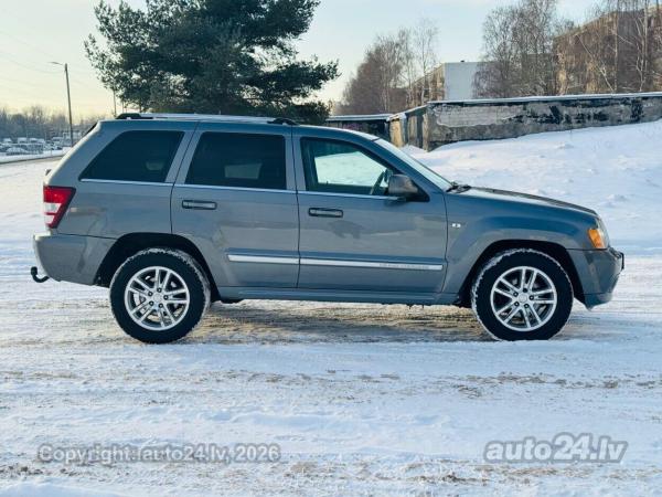 Grey Jeep Grand Cherokee 2008 in Tallinn, with an engine capacity of 3.00 L and mileage of 277 thousand km for 6990 €, photo 4 on AUTOMOTO.COM.LV