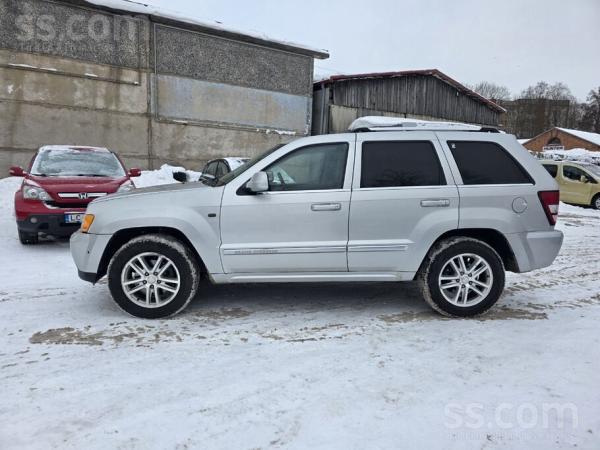 Grey Jeep Grand Cherokee 2008 in Rezekne, with an engine capacity of 3.00 L and mileage of 0 thousand km for 4950 €, photo 1 on AUTOMOTO.COM.LV