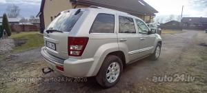 Grey Jeep Grand Cherokee 2008 in Tallinn, with an engine capacity of 3.00 L and mileage of 305 thousand km for 4500 €, photo 12 on AUTOMOTO.COM.LV