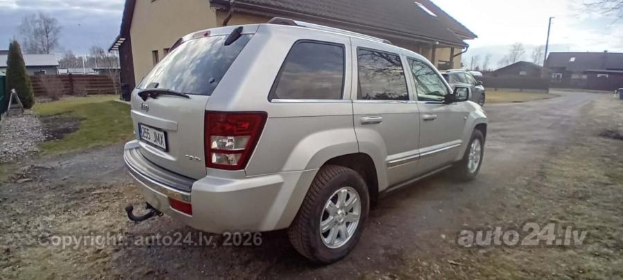 Grey Jeep Grand Cherokee 2008 in Tallinn, with an engine capacity of 3.00 L and mileage of 305 thousand km for 4500 €, photo 12 on AUTOMOTO.COM.LV