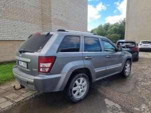 Grey Jeep Grand Cherokee 2008 in Taurage, with an engine capacity of 2.99 L and mileage of 325 thousand km for 3800 €, photo 11 on AUTOMOTO.COM.LV