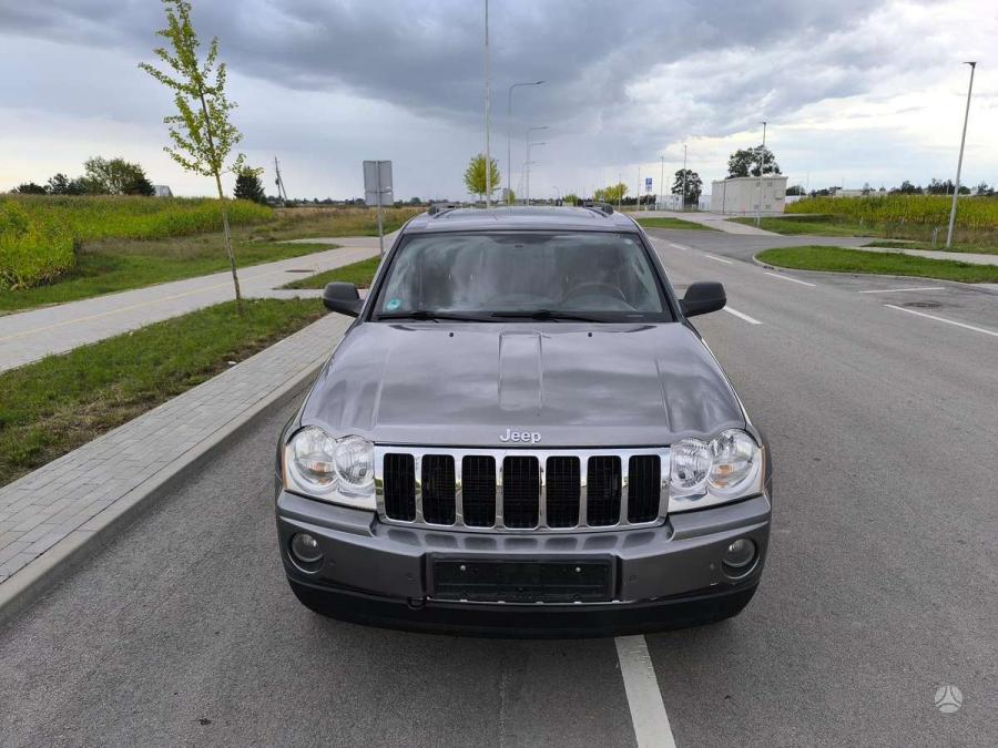 Pelēks Jeep Grand Cherokee 2008 Marijampole, ar dzinēja tilpumu 2.99 L un nobraukumu 253 tūkst. km par 5050 €, foto 9 vietnē AUTOMOTO.COM.LV