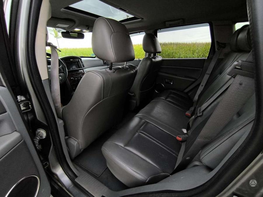 Pelēks Jeep Grand Cherokee 2008 Marijampole, ar dzinēja tilpumu 2.99 L un nobraukumu 253 tūkst. km par 5050 €, foto 12 vietnē AUTOMOTO.COM.LV