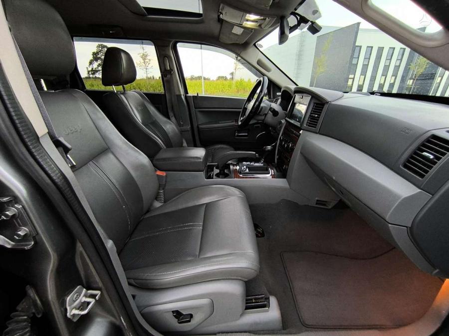 Pelēks Jeep Grand Cherokee 2008 Marijampole, ar dzinēja tilpumu 2.99 L un nobraukumu 253 tūkst. km par 5050 €, foto 14 vietnē AUTOMOTO.COM.LV