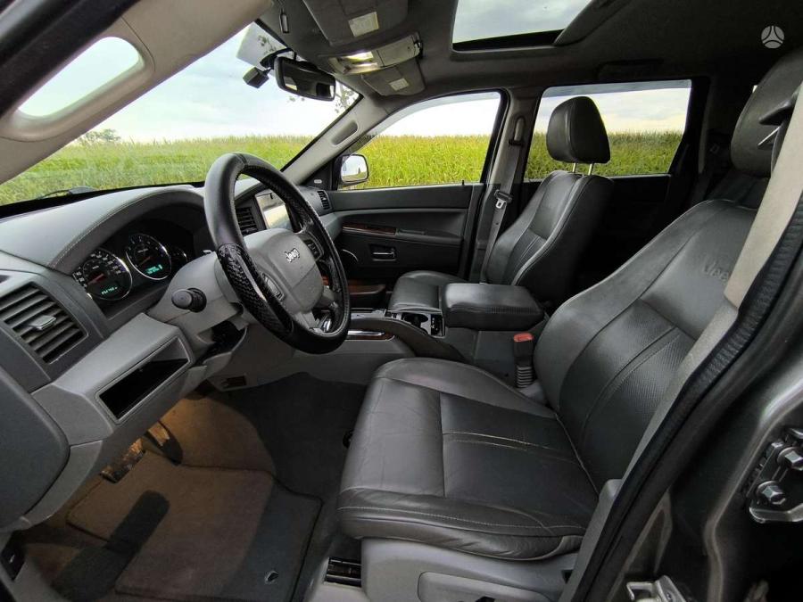 Pelēks Jeep Grand Cherokee 2008 Marijampole, ar dzinēja tilpumu 2.99 L un nobraukumu 253 tūkst. km par 5050 €, foto 15 vietnē AUTOMOTO.COM.LV