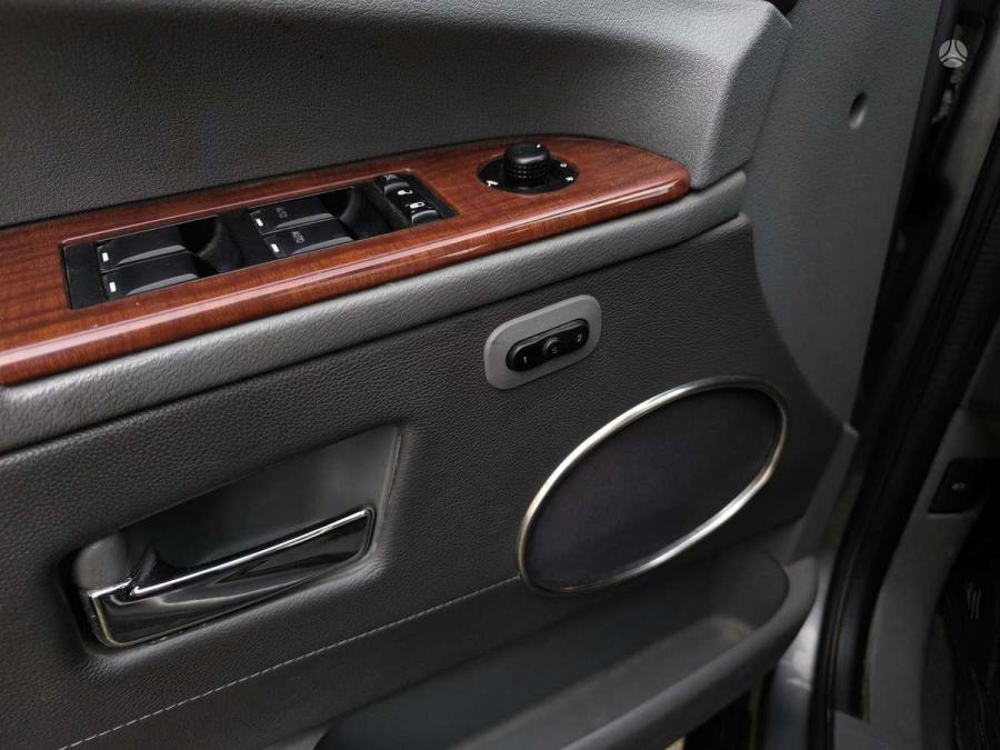 Pelēks Jeep Grand Cherokee 2008 Marijampole, ar dzinēja tilpumu 2.99 L un nobraukumu 253 tūkst. km par 5050 €, foto 20 vietnē AUTOMOTO.COM.LV