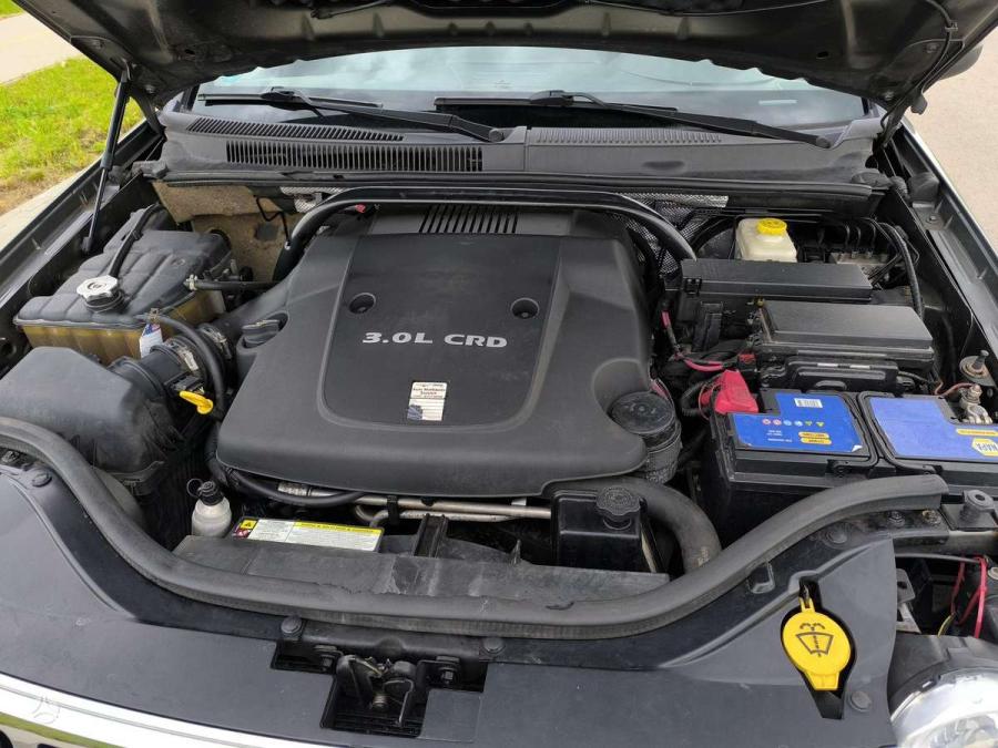 Pelēks Jeep Grand Cherokee 2008 Marijampole, ar dzinēja tilpumu 2.99 L un nobraukumu 253 tūkst. km par 5050 €, foto 22 vietnē AUTOMOTO.COM.LV