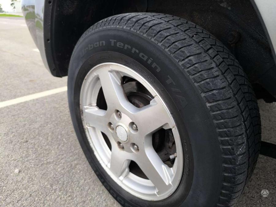 Pelēks Jeep Grand Cherokee 2008 Marijampole, ar dzinēja tilpumu 2.99 L un nobraukumu 253 tūkst. km par 5050 €, foto 23 vietnē AUTOMOTO.COM.LV