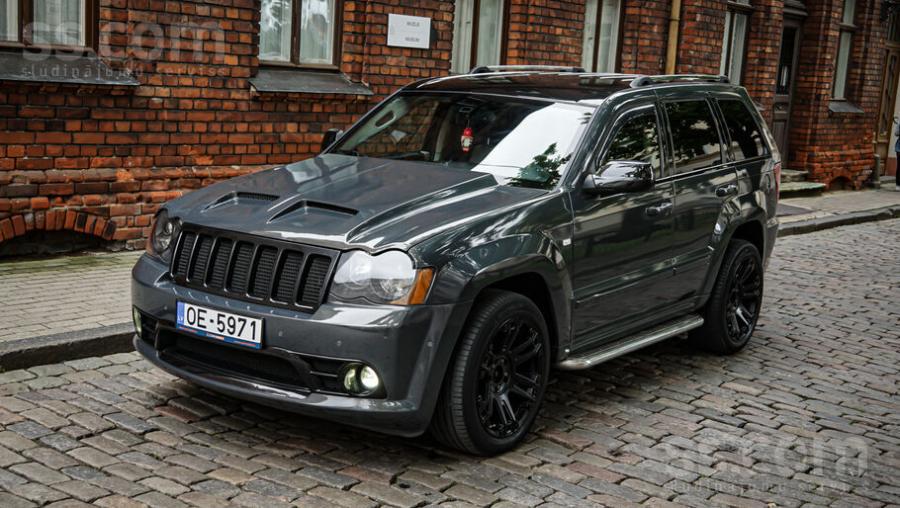 Pelēks Jeep Grand Cherokee 2009 Rīga, ar dzinēja tilpumu 3.00 L un nobraukumu 337 tūkst. km par 6350 €, foto 1 vietnē AUTOMOTO.COM.LV