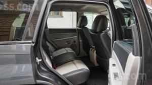 Pelēks Jeep Grand Cherokee 2009 Rīga, ar dzinēja tilpumu 3.00 L un nobraukumu 337 tūkst. km par 6350 €, foto 10 vietnē AUTOMOTO.COM.LV