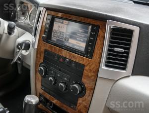 Pelēks Jeep Grand Cherokee 2009 Rīga, ar dzinēja tilpumu 3.00 L un nobraukumu 337 tūkst. km par 6350 €, foto 12 vietnē AUTOMOTO.COM.LV