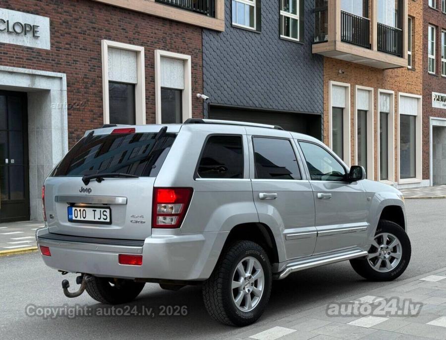 Grey Jeep Grand Cherokee 2009 in Tallinn, with an engine capacity of 3.00 L and mileage of 224 thousand km for 5499 €, photo 16 on AUTOMOTO.COM.LV