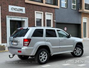 Grey Jeep Grand Cherokee 2009 in Tallinn, with an engine capacity of 3.00 L and mileage of 224 thousand km for 5499 €, photo 17 on AUTOMOTO.COM.LV