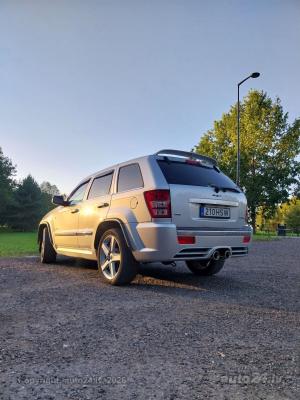 Grey Jeep Grand Cherokee 2009 in Tallinn, with an engine capacity of 6.10 L and mileage of 295 thousand km for 17000 €, photo 4 on AUTOMOTO.COM.LV