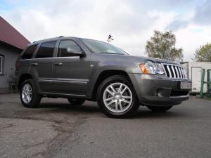 Pelēks Jeep Grand Cherokee 2009 Rīga, ar dzinēja tilpumu 3.00 L un nobraukumu 229 tūkst. km par 8550 €, foto 3 vietnē AUTOMOTO.COM.LV