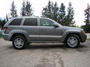 Pelēks Jeep Grand Cherokee 2009 Rīga, ar dzinēja tilpumu 3.00 L un nobraukumu 229 tūkst. km par 8550 €, foto 8 vietnē AUTOMOTO.COM.LV