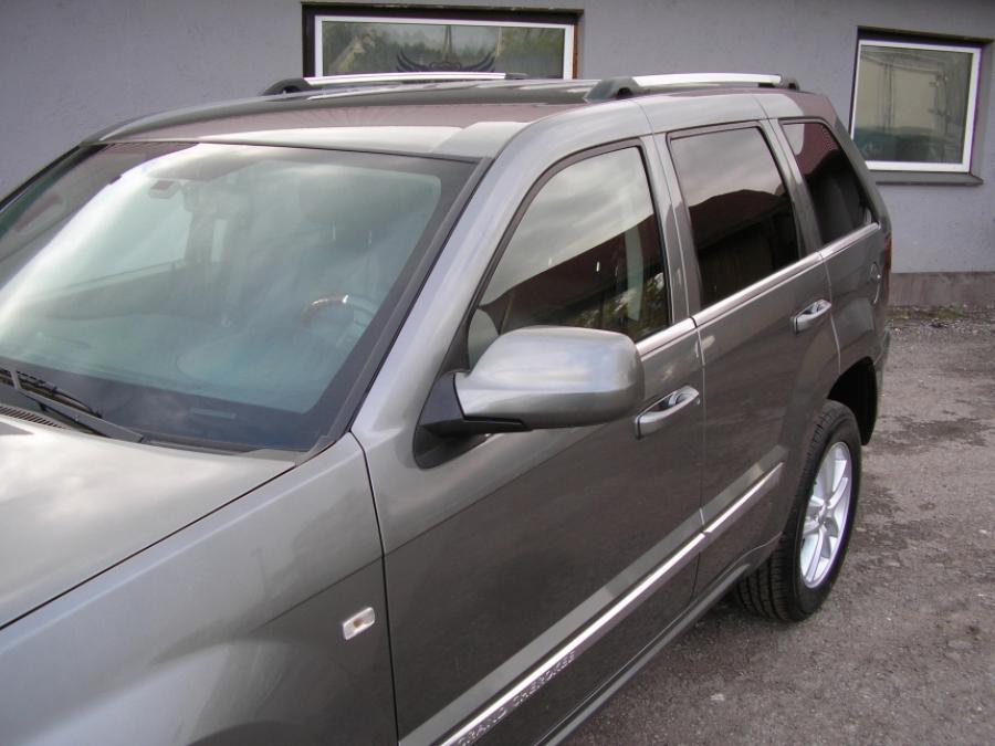 Pelēks Jeep Grand Cherokee 2009 Rīga, ar dzinēja tilpumu 3.00 L un nobraukumu 229 tūkst. km par 8550 €, foto 14 vietnē AUTOMOTO.COM.LV