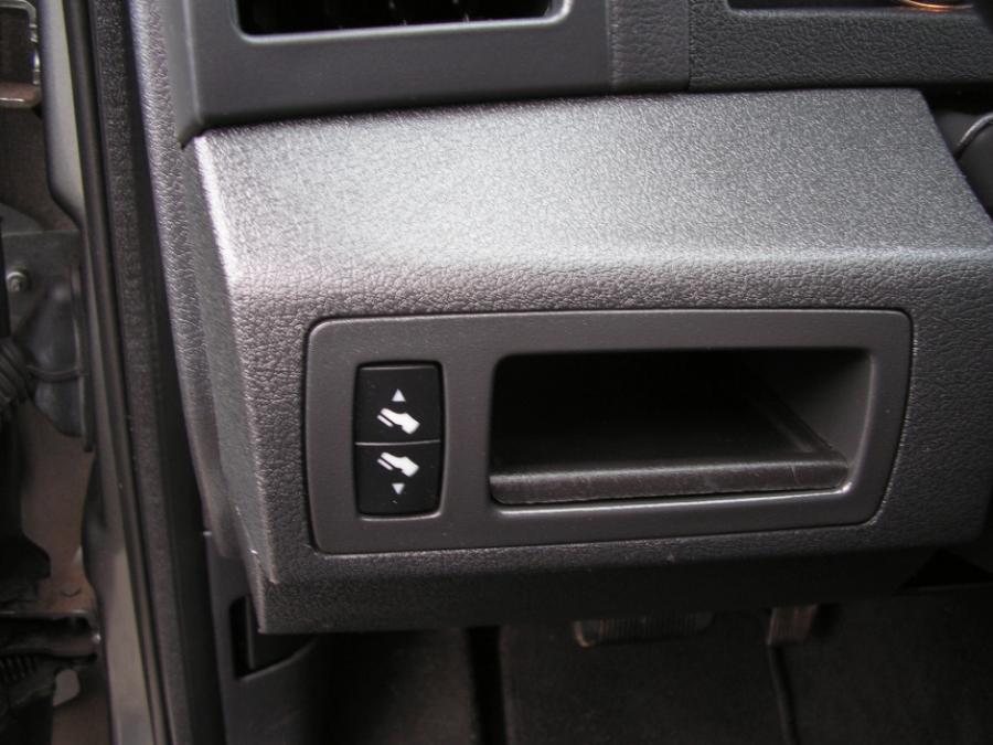 Pelēks Jeep Grand Cherokee 2009 Rīga, ar dzinēja tilpumu 3.00 L un nobraukumu 229 tūkst. km par 8550 €, foto 20 vietnē AUTOMOTO.COM.LV