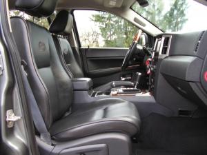 Pelēks Jeep Grand Cherokee 2009 Rīga, ar dzinēja tilpumu 3.00 L un nobraukumu 229 tūkst. km par 8550 €, foto 28 vietnē AUTOMOTO.COM.LV