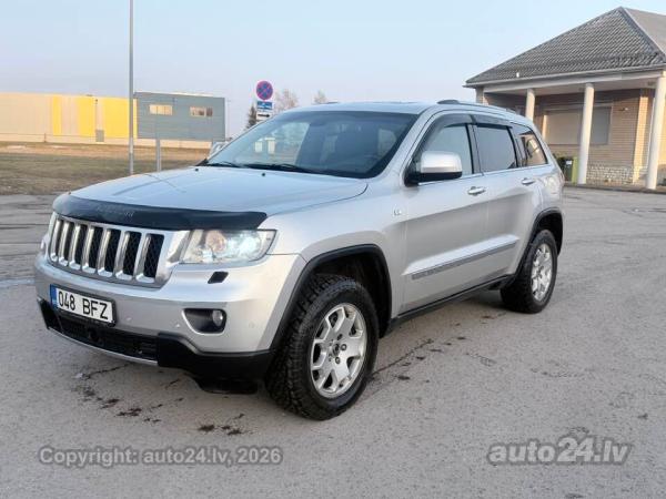 Pelēks Jeep Grand Cherokee 2011 Jehvi, ar dzinēja tilpumu 3.00 L un nobraukumu 433 tūkst. km par 7000 €, foto 1 vietnē AUTOMOTO.COM.LV