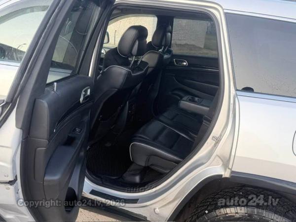 Pelēks Jeep Grand Cherokee 2011 Jehvi, ar dzinēja tilpumu 3.00 L un nobraukumu 433 tūkst. km par 7000 €, foto 7 vietnē AUTOMOTO.COM.LV
