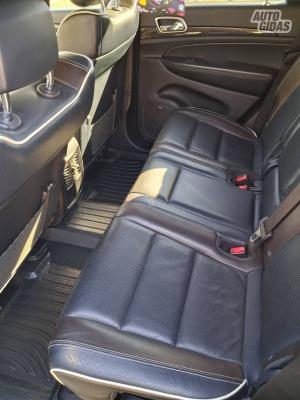 Grey Jeep Grand Cherokee 2011 in Visaginas, with an engine capacity of 3.60 L and mileage of 211 thousand km for 10300 €, photo 12 on AUTOMOTO.COM.LV
