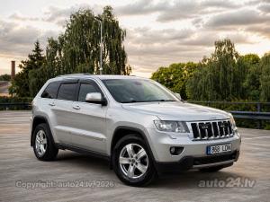 Pelēks Jeep Grand Cherokee 2011 Tartu, ar dzinēja tilpumu 3.00 L un nobraukumu 268 tūkst. km par 8590 €, foto  vietnē AUTOMOTO.COM.LV