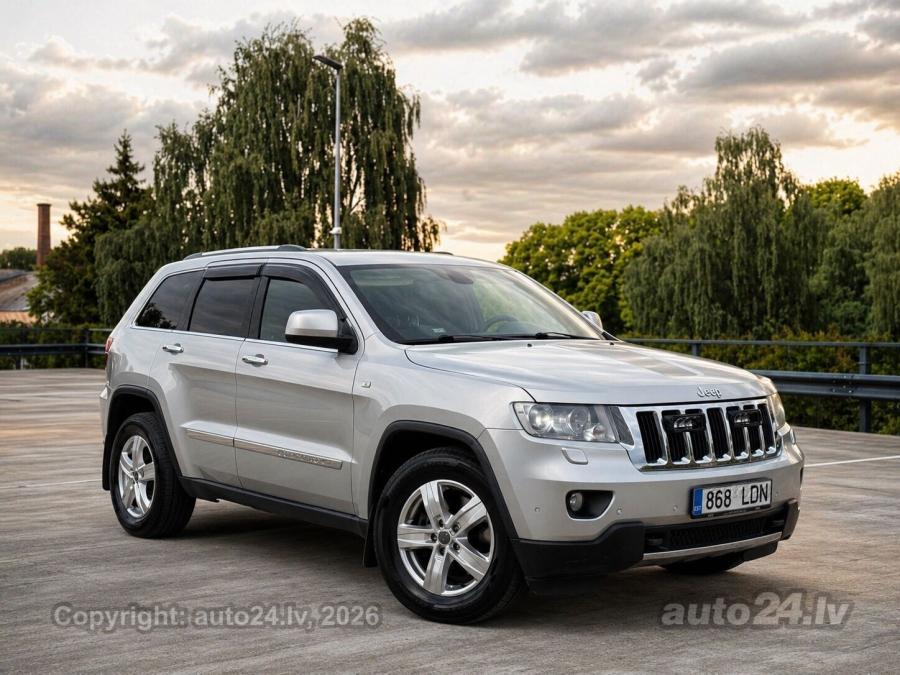 Pelēks Jeep Grand Cherokee 2011 Tartu, ar dzinēja tilpumu 3.00 L un nobraukumu 268 tūkst. km par 8590 €, foto 1 vietnē AUTOMOTO.COM.LV